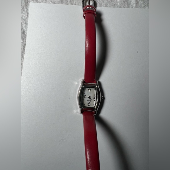 Accessories | Vintage Avon Diamond Accent Watch With Mother Of Pearl ...